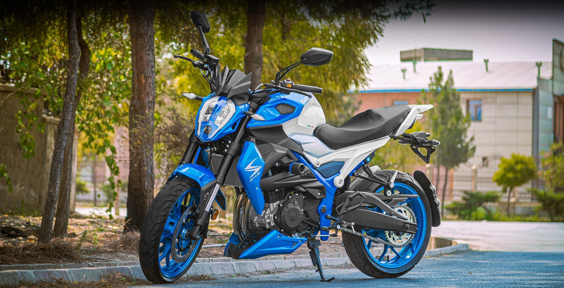 راهنمای خرید بهترین موتورسیکلت 200 تا 300 میلیون تومان در ایران | مجله پدال